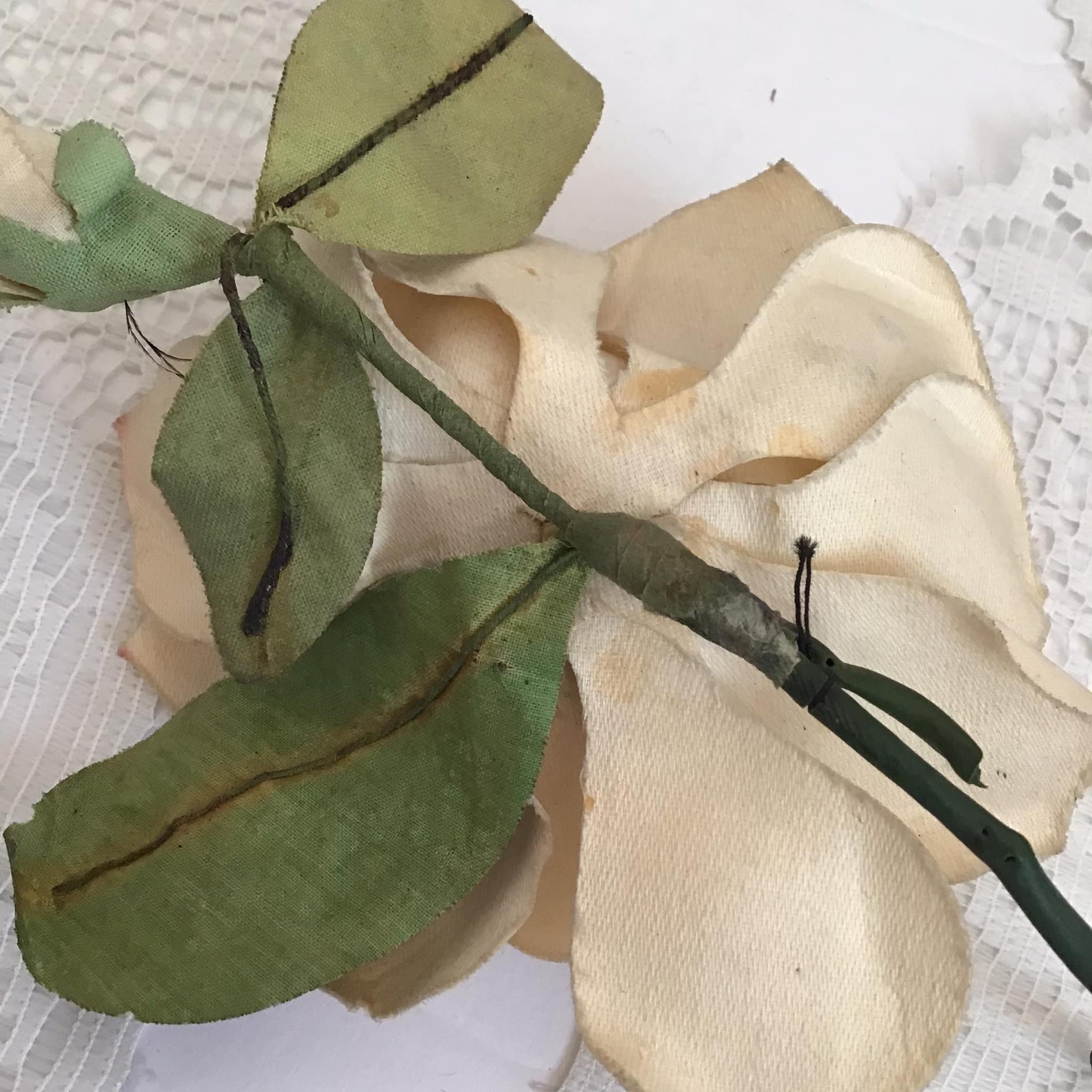 Vintage 1940's 1950's Flower Millinery Artificial Floral Crafts Arts ...