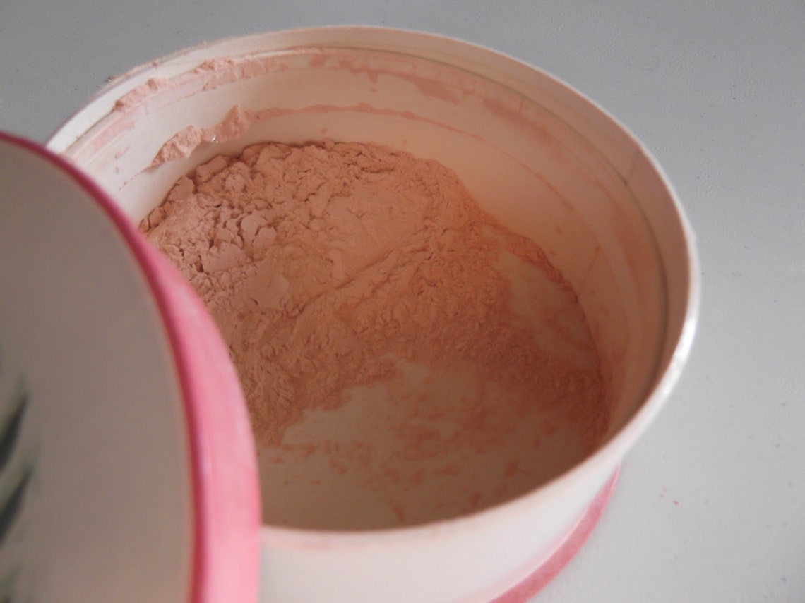 Vintage 1950s 1960s Powder Box AVON Mona Lisa Blush Color - Etsy