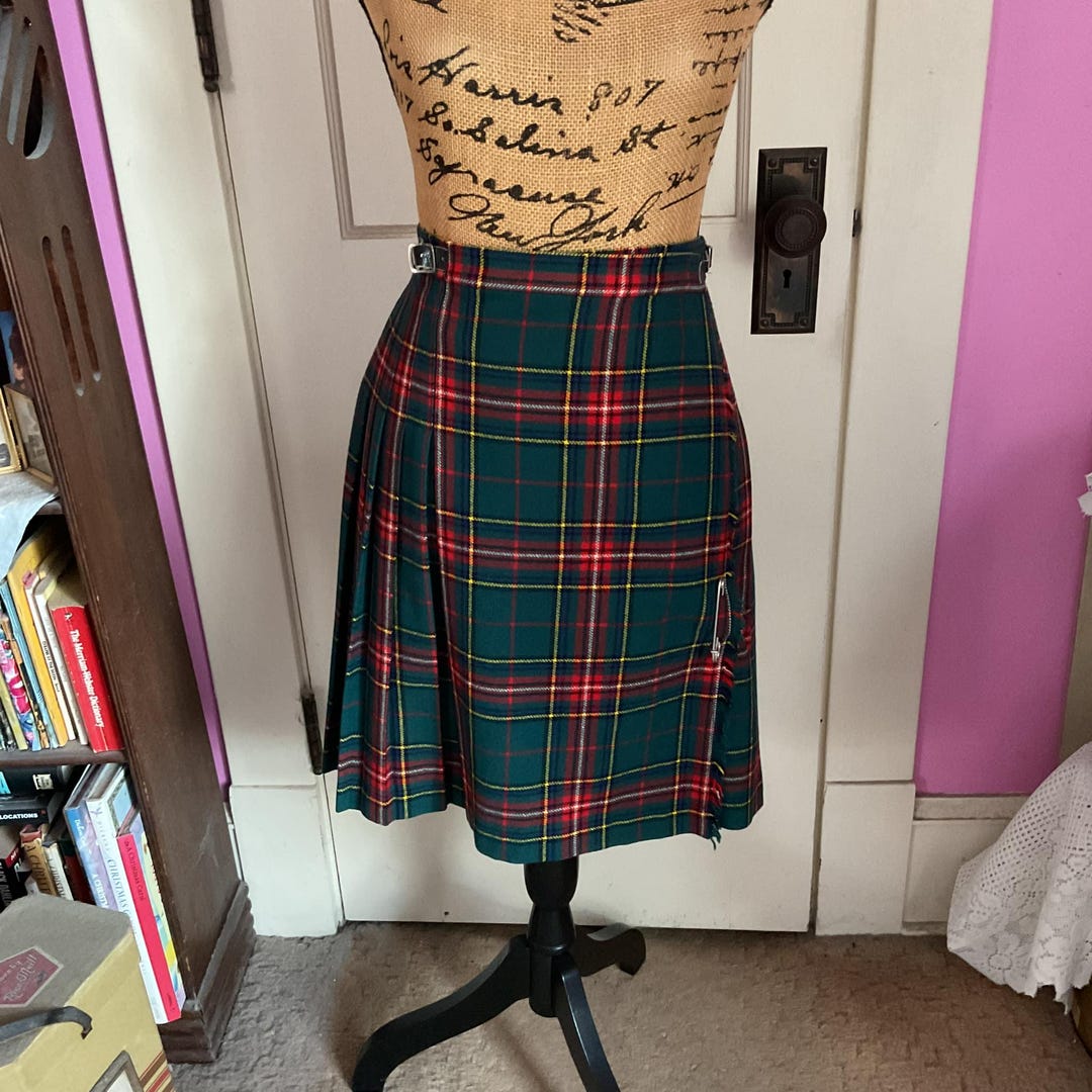 Vintage 1960's 1970's Skirt Pleated Wool Scottish Plaid Green Red ...