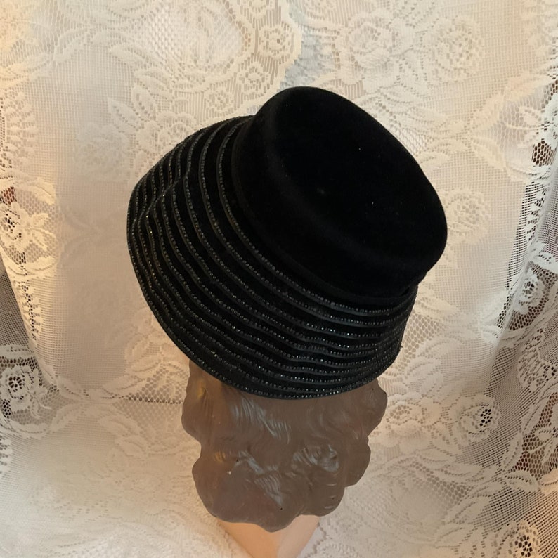 Vintage 1950's Hat Dark Black Adorned With Black Glass Tiny Beads Comes ...