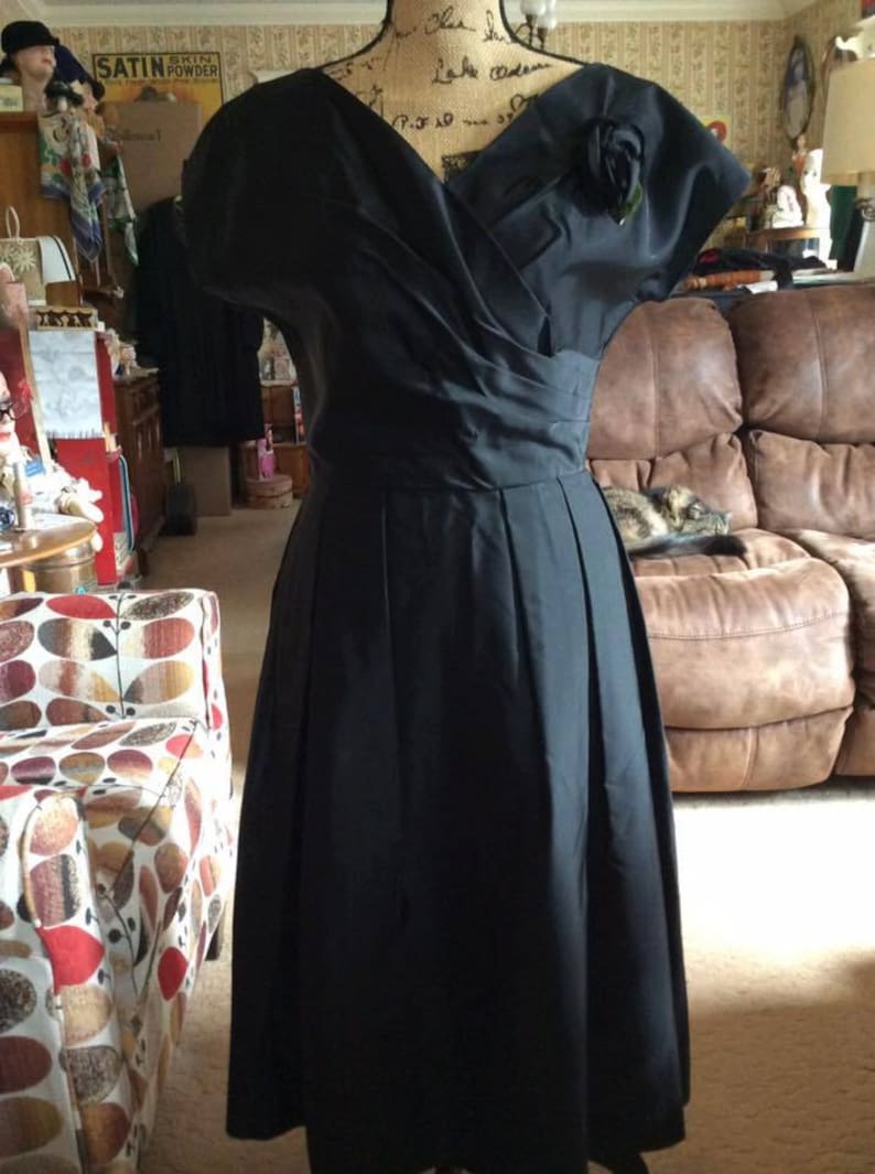 Vintage 1950s Dress Deep Dark Inky Black Fabric Flower Corsage R&K ...