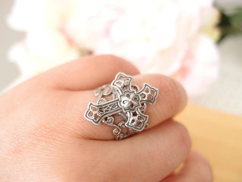Filigree Cross Ring-aged - Etsy