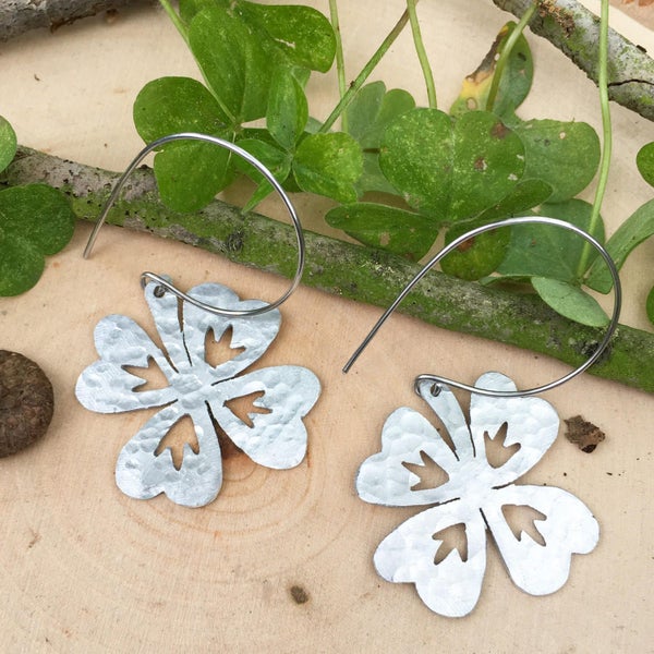 Metal Clover - Etsy