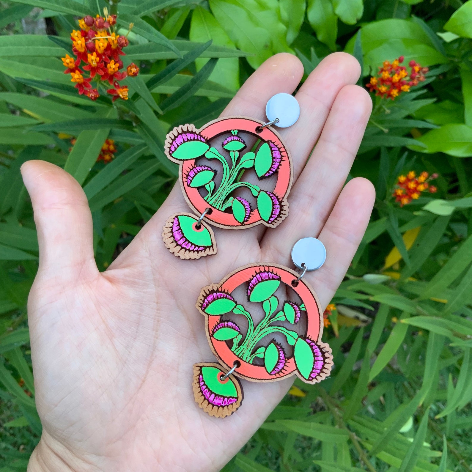 Venus Flytrap Earrings Hand Painted Wooden Carnivorous Plant - Etsy