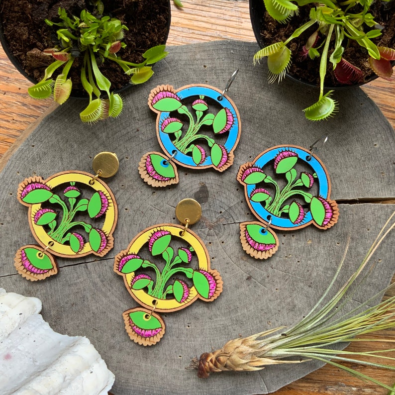 Venus Flytrap Earrings Hand Painted Wooden Carnivorous Plant - Etsy