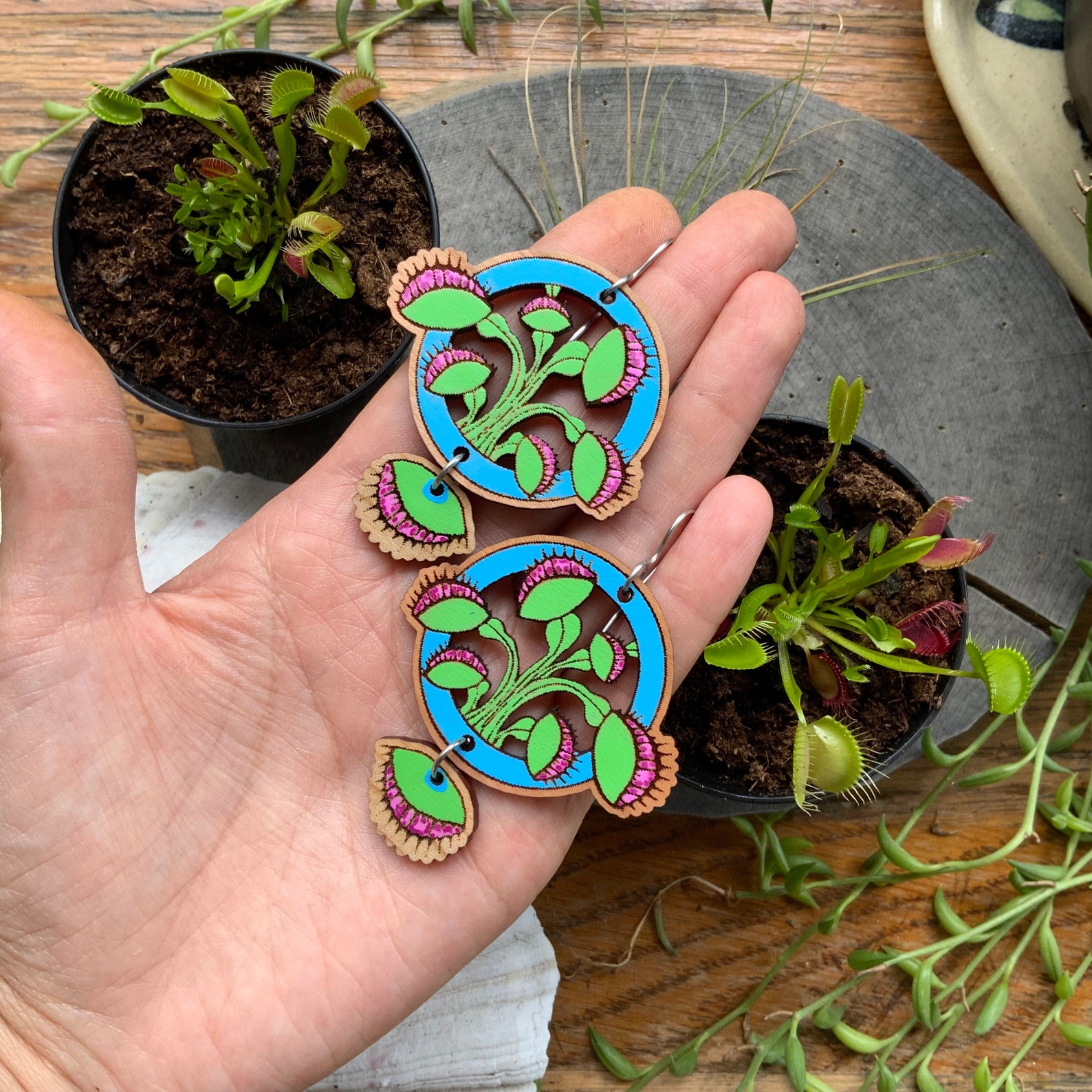 Venus Flytrap Earrings Hand Painted Wooden Carnivorous Plant - Etsy