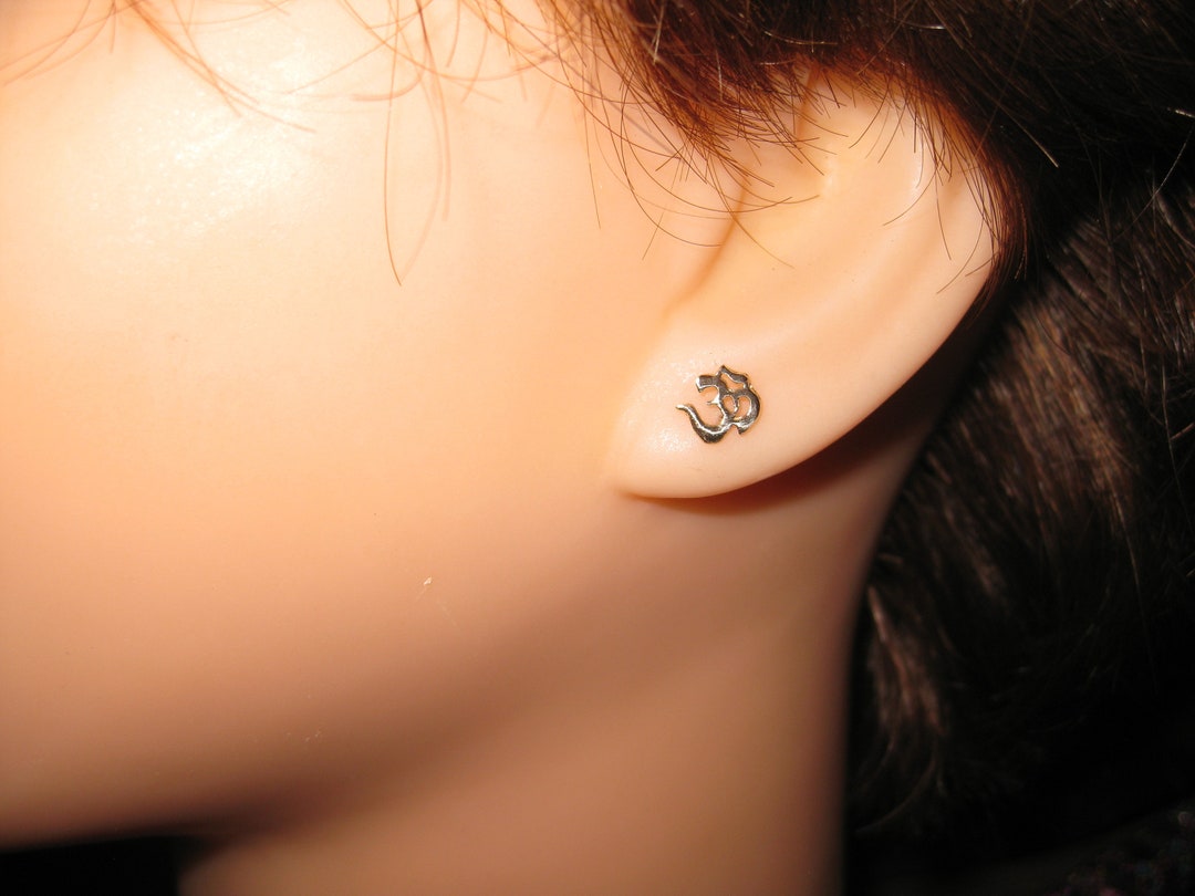 Solid 10k Gold OM Symbol Single Ear Stud Minimalist Modern - Etsy