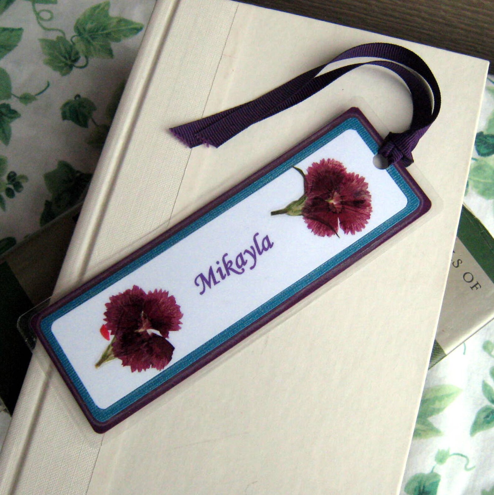 Custom Personalized Bookmark With Laminated Pressed Flowers - Etsy