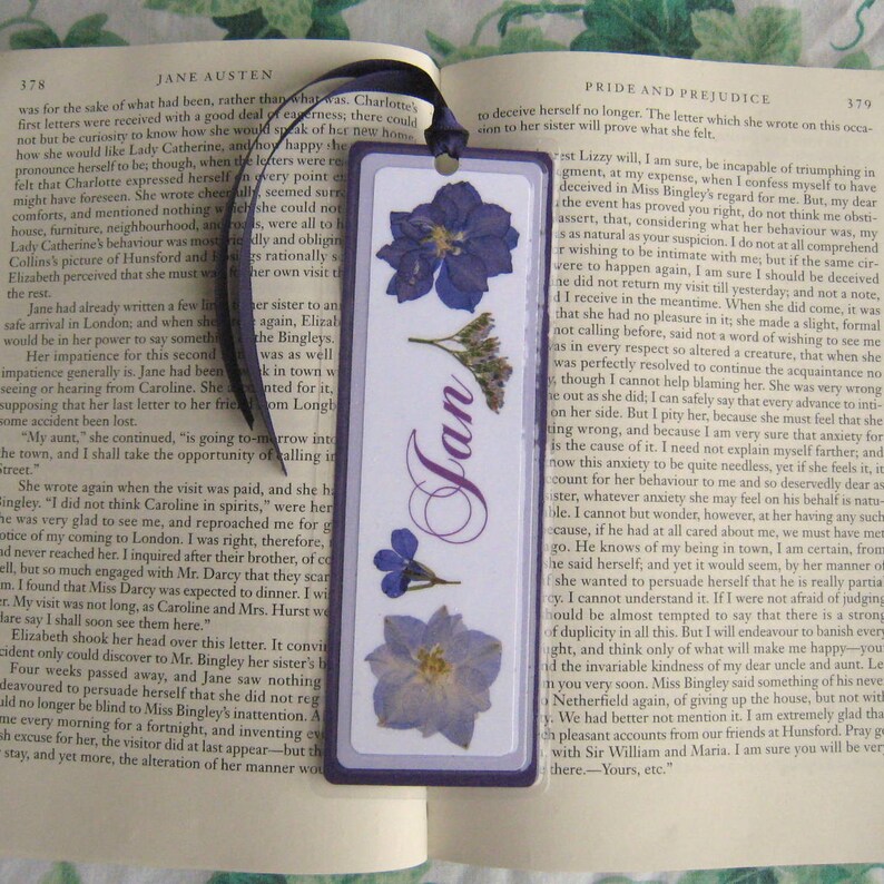 Custom Personalized Bookmark With Laminated Pressed Flowers - Etsy