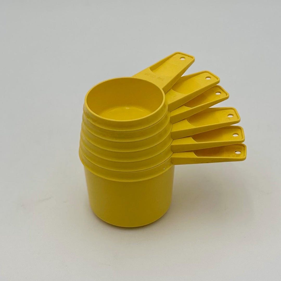 Tupperware Measuring Cups Yellow Complete Set of 6 Stackable Plastic ...