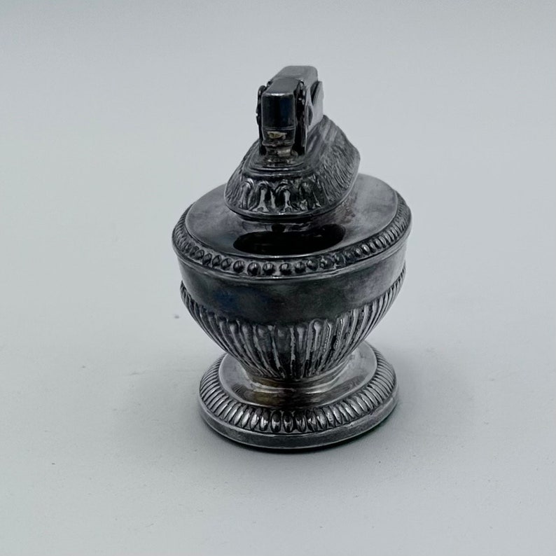 Vintage Ronson Queen Anne Table Lighter – 1950s Art Deco Silver Tone ...