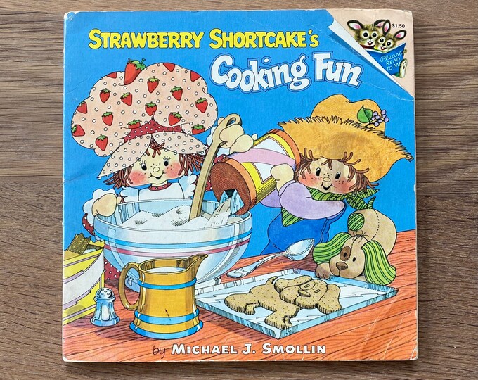 Strawberry Shortcake Cooking Fun Book by Michael J Smollin, 1980's ...