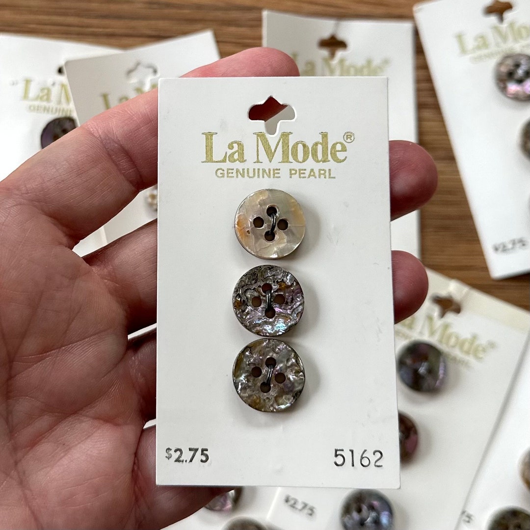 Vintage Button Card With Dark Mother of Pearl Buttons From Lamode Genuine Pearl 4 Hole Buttons ...