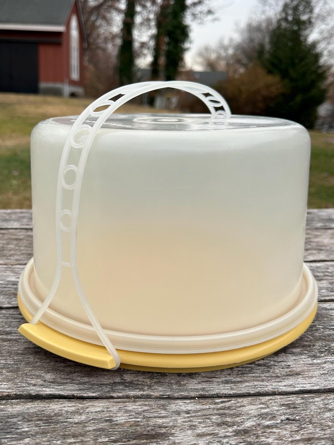 Tupperware Cake Carrier, Round Cake Taker, Harvest Gold 3 Piece Base ...
