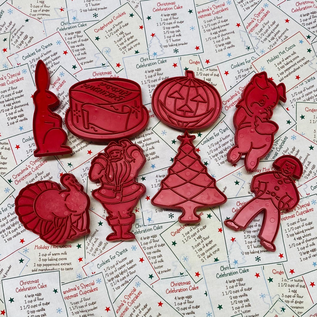 Vintage 1970s Tupperware Cookie Cutters – Set of 8 Red Plastic Holiday ...