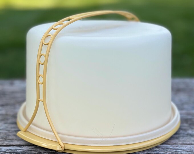 Tupperware Cake Carrier, Round Cake Taker, Harvest Gold 3 Piece Base ...