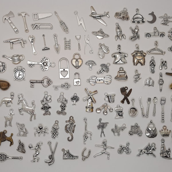 Tiny Trinket Gifts - 60+ Gift Ideas for 2025