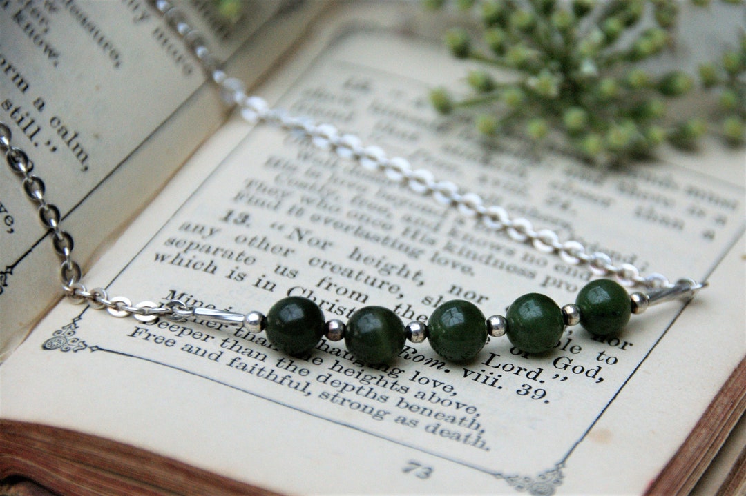 Vintage - Jade and Silver - Ball Design Necklace - Etsy