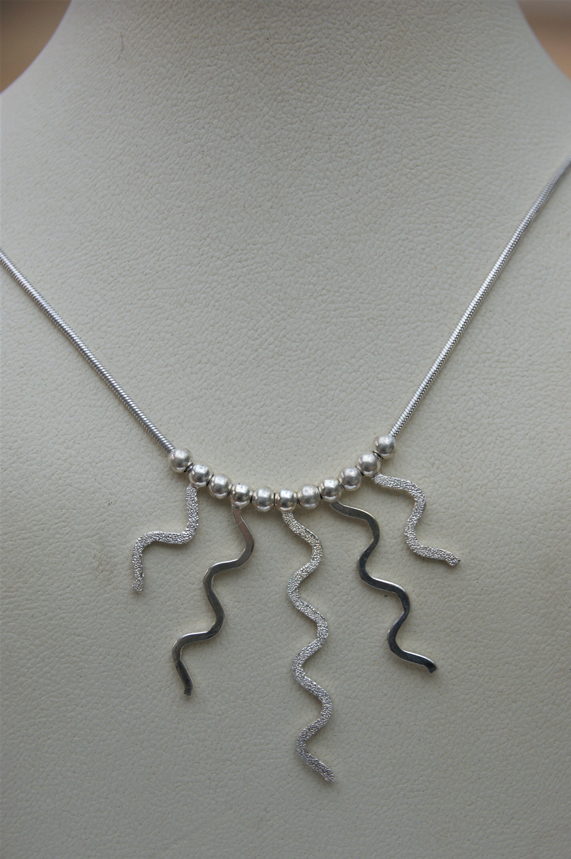 Unusual - Wavy Lines Design - Mid-century - Silver Necklace - Etsy