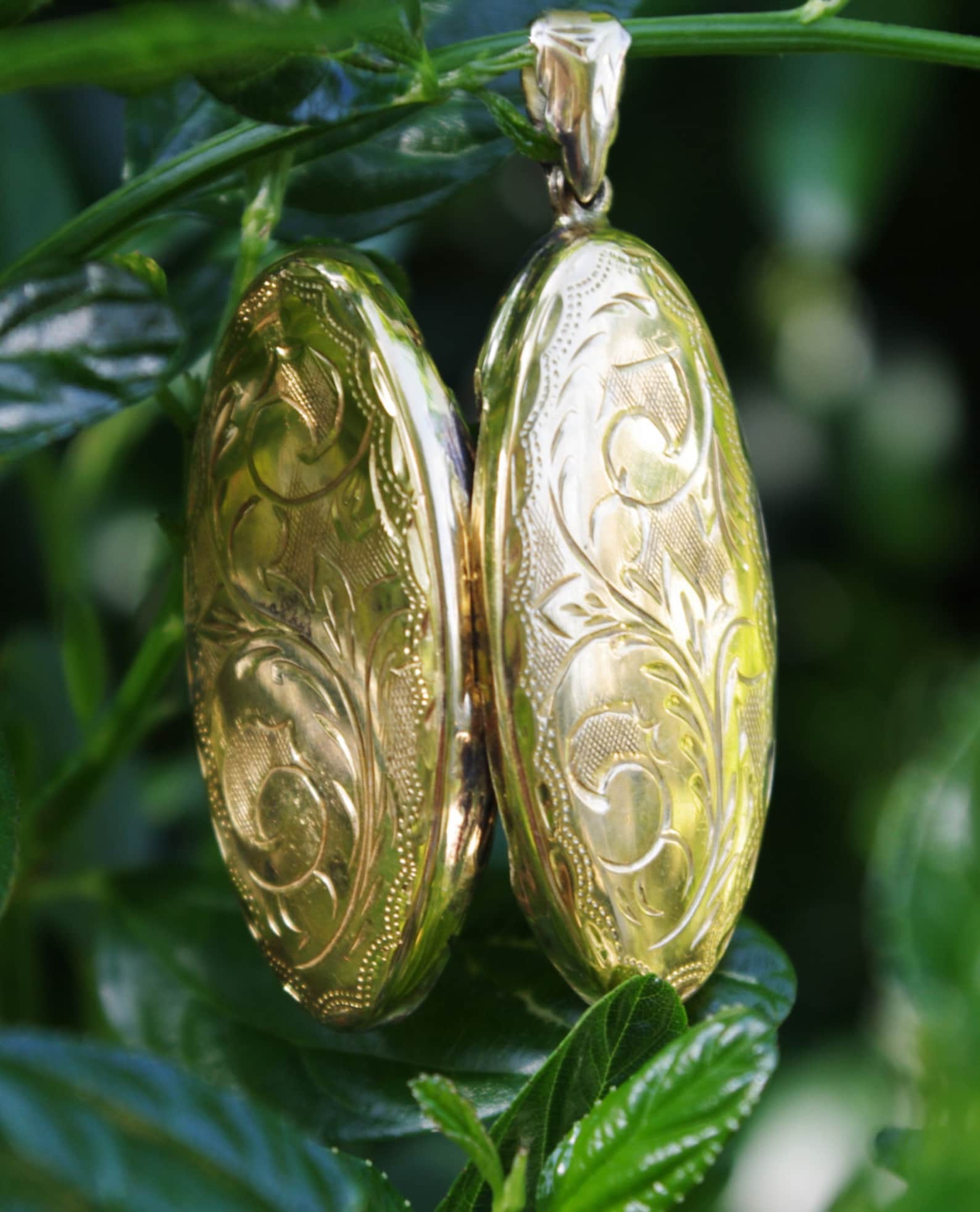 Pretty - Vintage - Gold Plated - Oval Locket - Love Token - Etsy