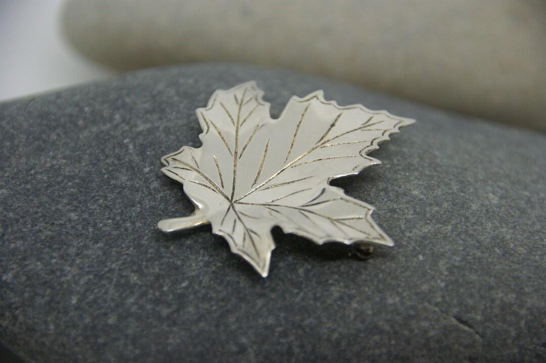 Beautiful Sterling Silver Maple Leaf Pin / Brooch - Etsy