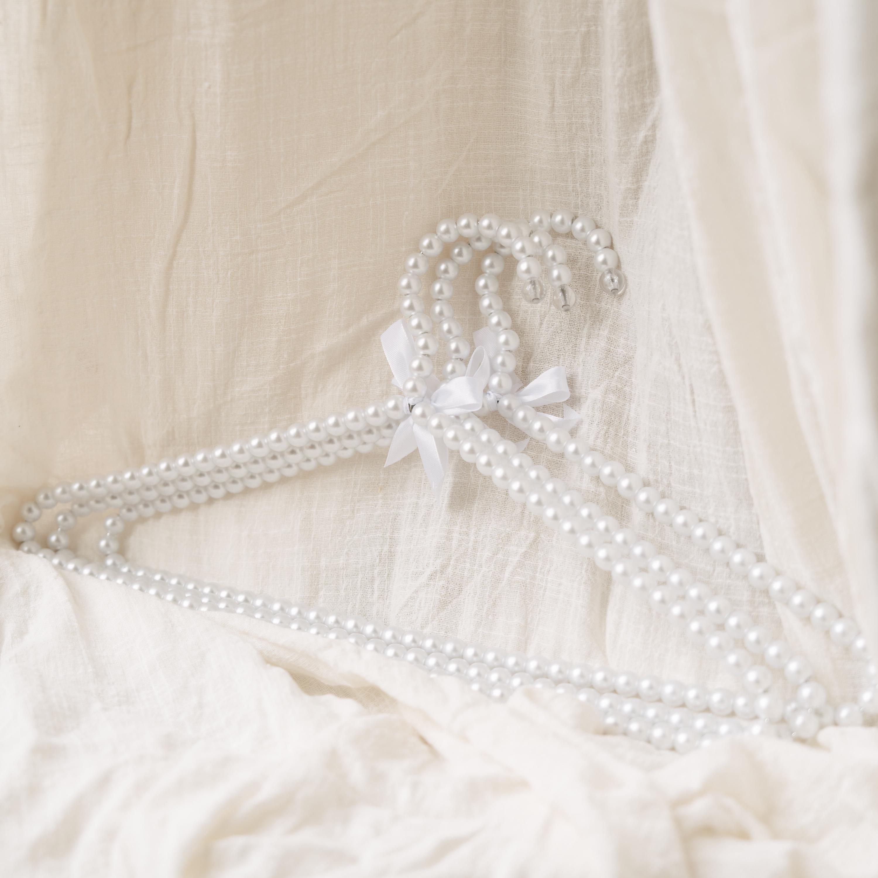 Pearl Wedding Dress Hanger: Bridal Veil Display, Photo Prop - Etsy