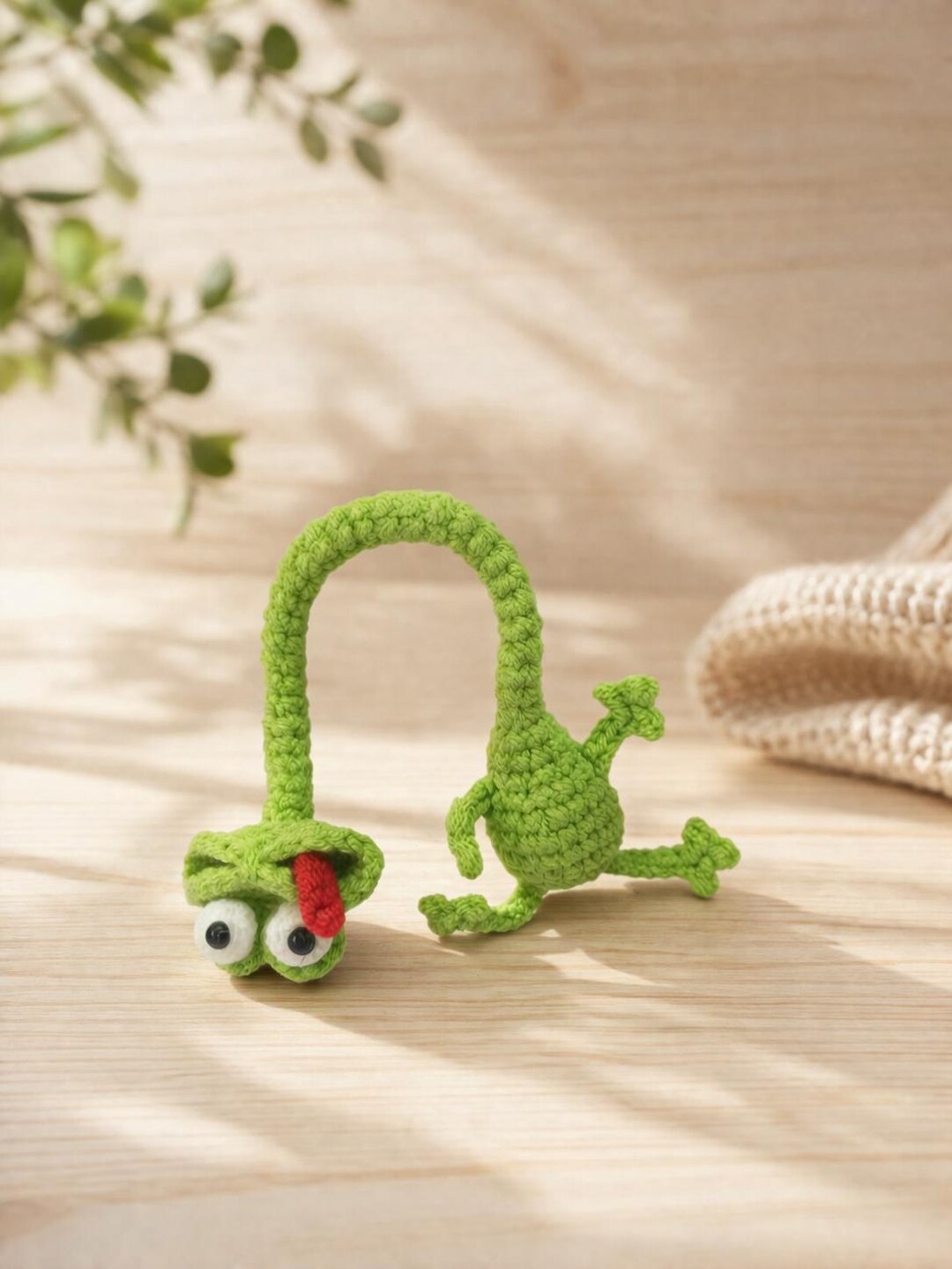 Long-neck Gecko Crochet Pattern | Funny Lizard | Amigurumi Lizard Bag ...