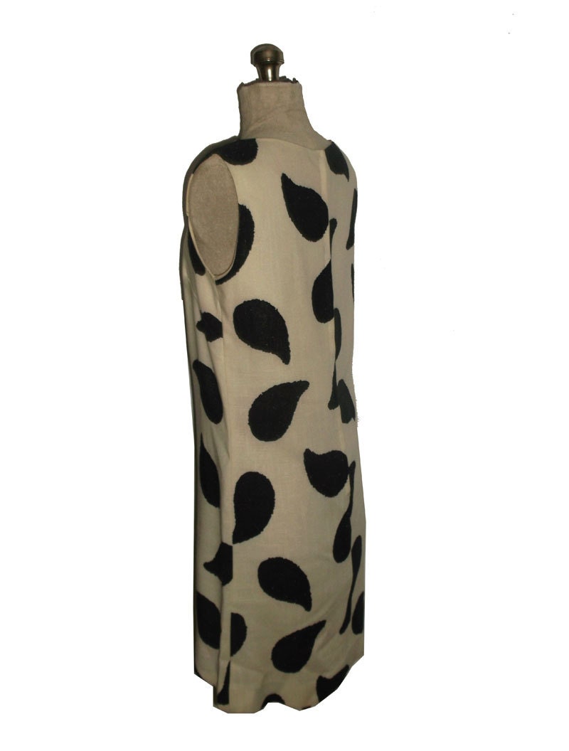 Vintage J.M. Towne & CO. Cream Black Paisley Sleeveless Short Mini Mod ...