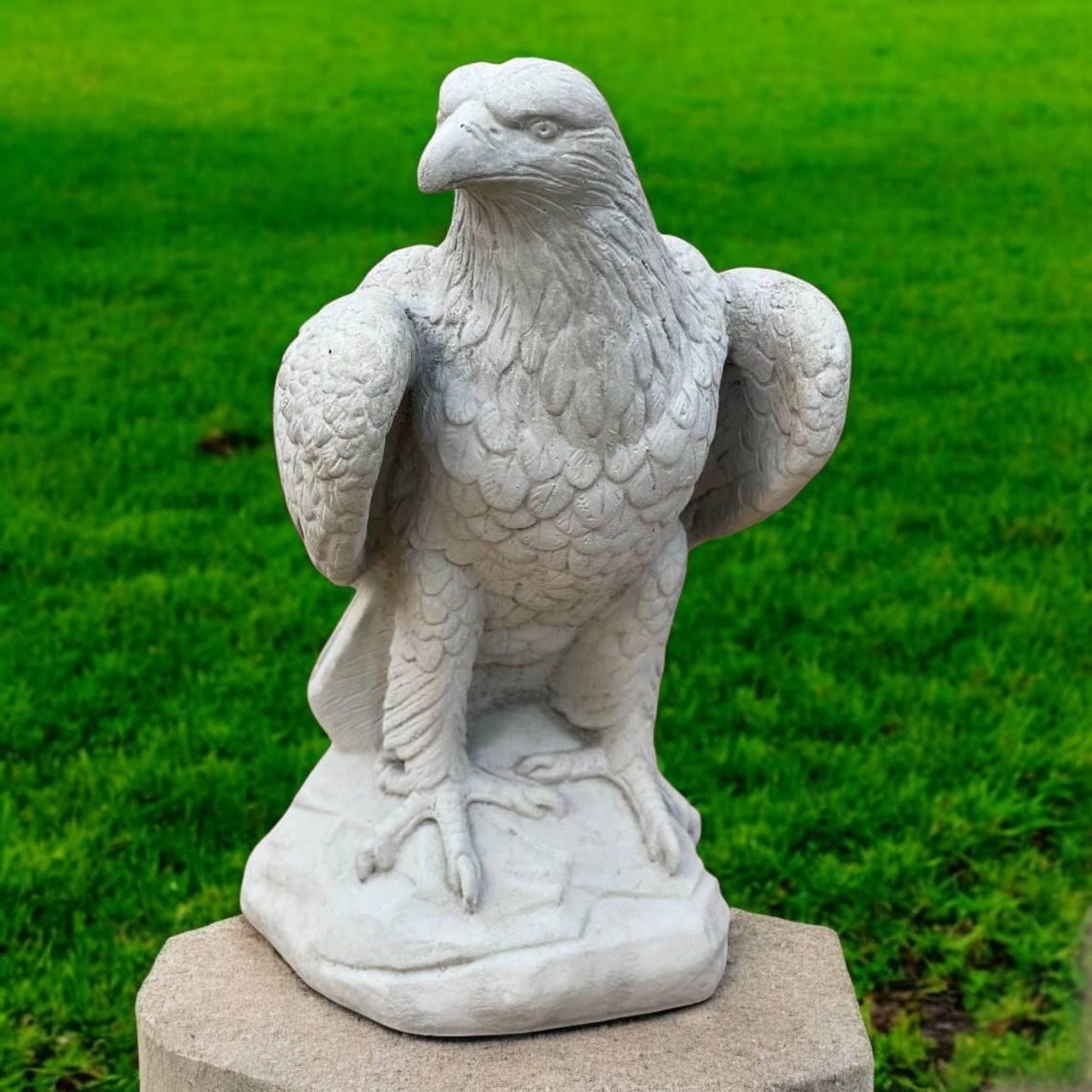 Stone Eagle Sculpture, Outdoor Bird Art, Realistic Eagle Idea, Wild ...