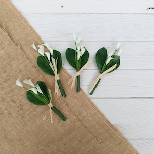White Calla Lily Buttonhole, Calla Lily Boutonnières, Beach Wedding ...