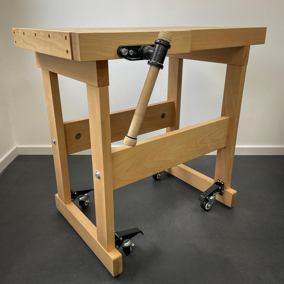 Small Woodworking Bench Plans - DIY Compact Workbench for Small Spaces ...