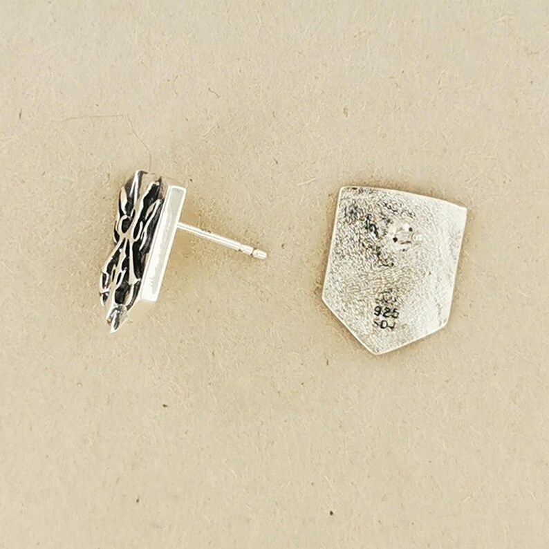 Final Fantasy 16 Rosfield Family Crest Stud Earrings in 925 Sterling ...