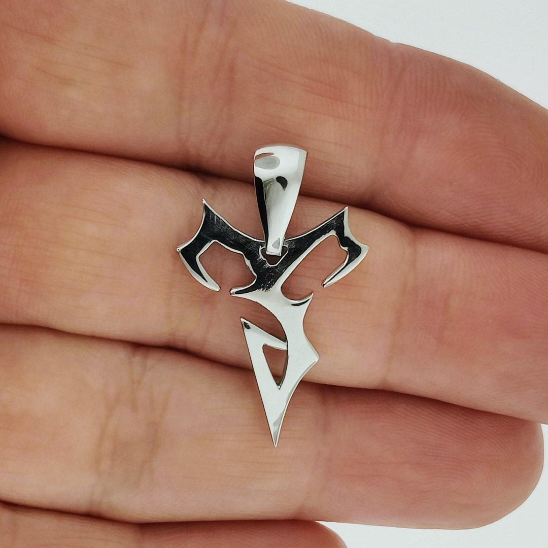 Final Fantasy X Tidus Charm Pendant in Stainless Steel Final Fantasy ...