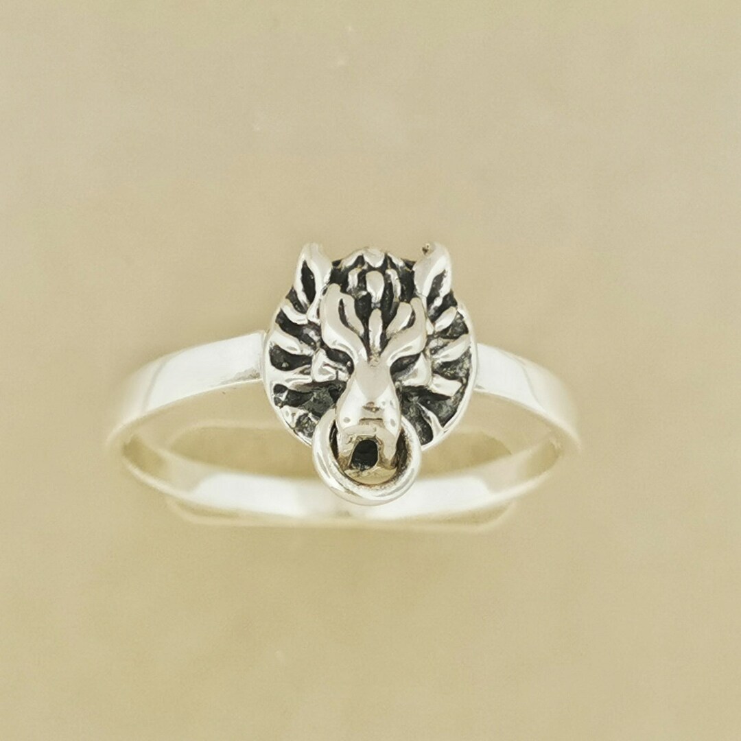 Small FF7 Fenrir Wolf Ring in Sterling Silver or Antique Bronze, Ladies ...