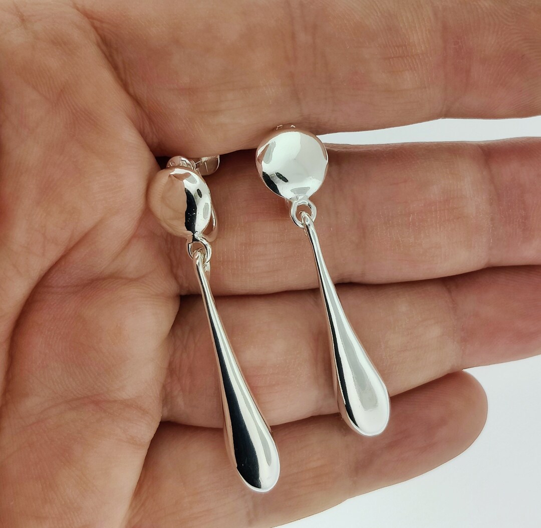 Final Fantasy 7 Tifa Silver Drop Stud Earrings in Sterling Silver, Final Fantasy 7 Remake ...