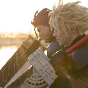 Sterling Silver FF7 Wolf Stud Earrings, FFVII Cloud Strife Wolf Earring ...