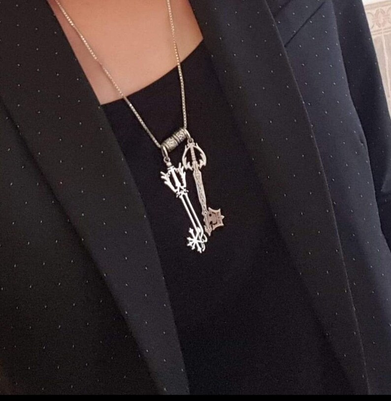 Master Defender Keyblade Pendant KH Keyblade Pendant Video Game Pendant ...