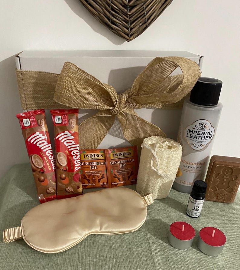 Pamper Hamper With Bubble Bath French Gingerbread Soap and Hot ...