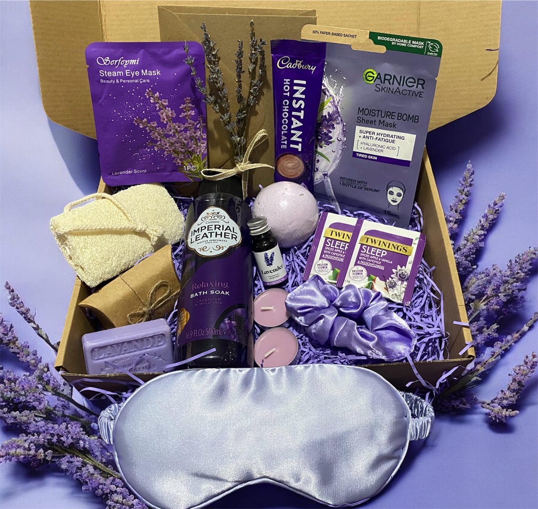 Lavender Spa Gift Set: Relaxing Pamper Hamper With Essential Oil & Silk ...