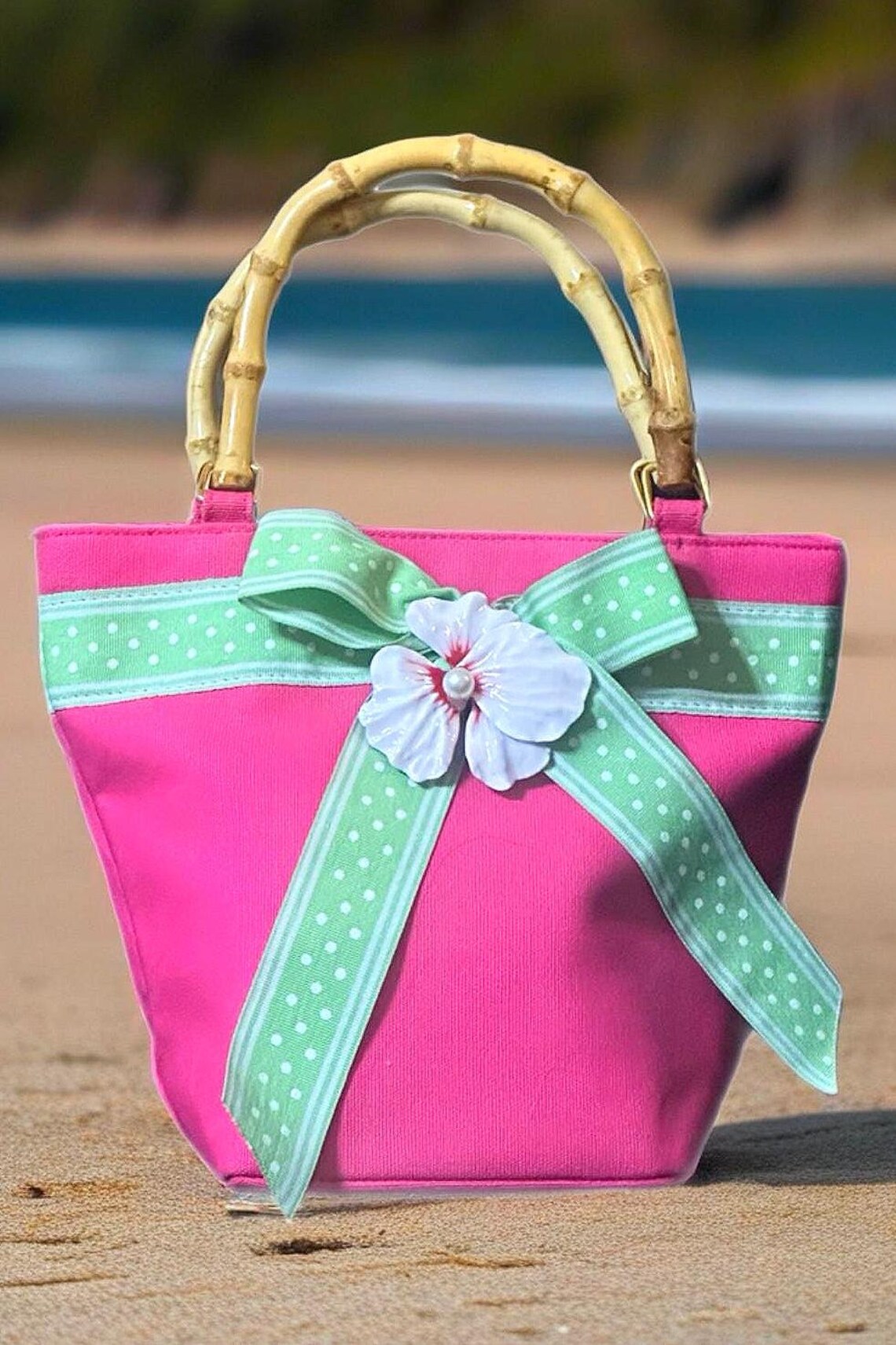 Cute Summer and Spring Beach Purse | Bamboo Handles | Lily Pulitzer ...