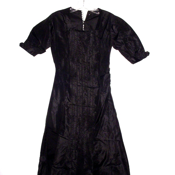 Mourning Dress - Etsy