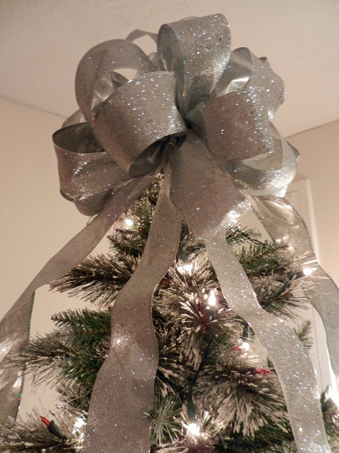 Large Silver Glitter Christmas Tree Topper Bow 6 Ft Tails - Etsy