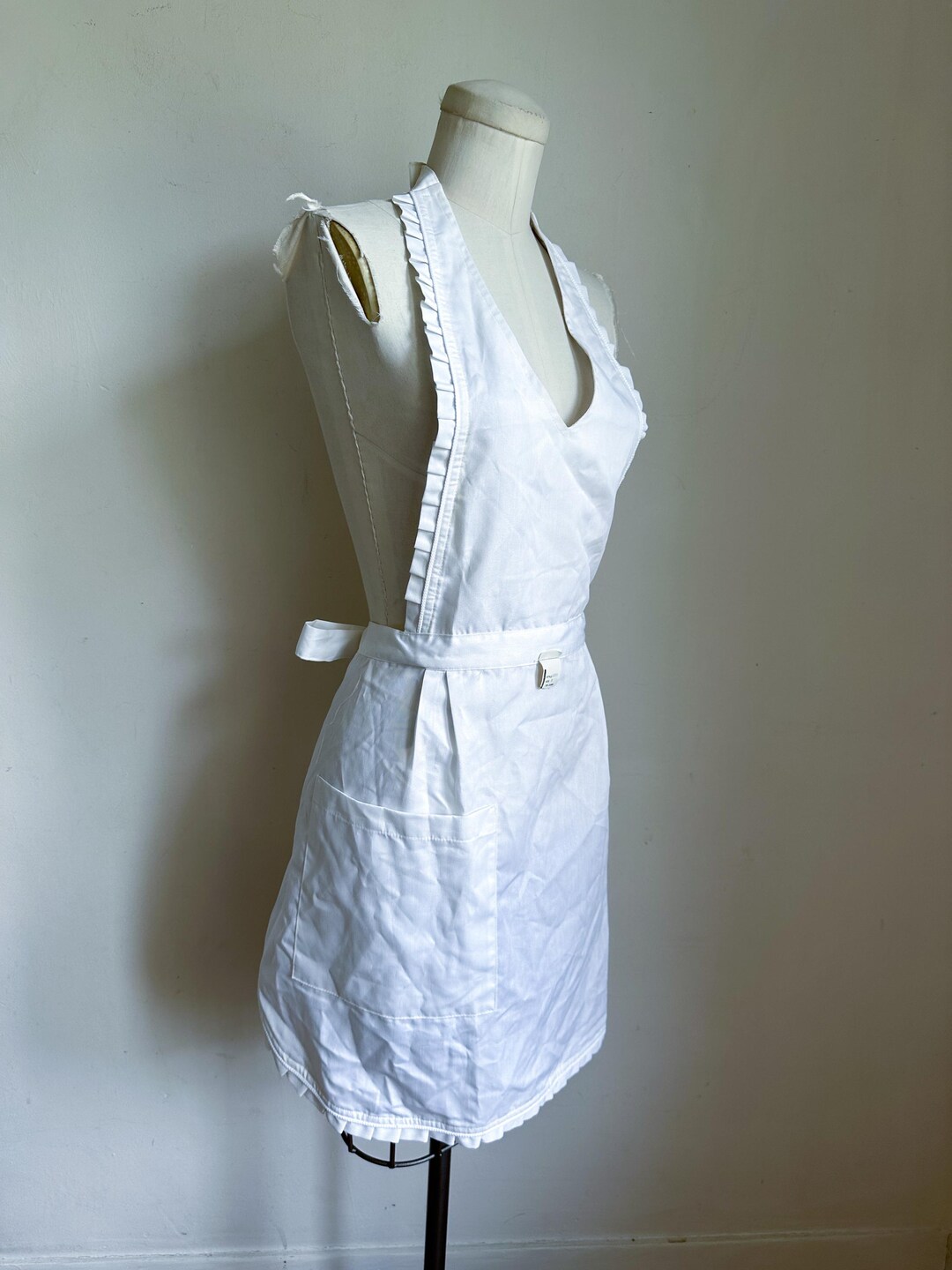 Vintage Maid / Waitress White Bib Apron / M deadstock - Etsy
