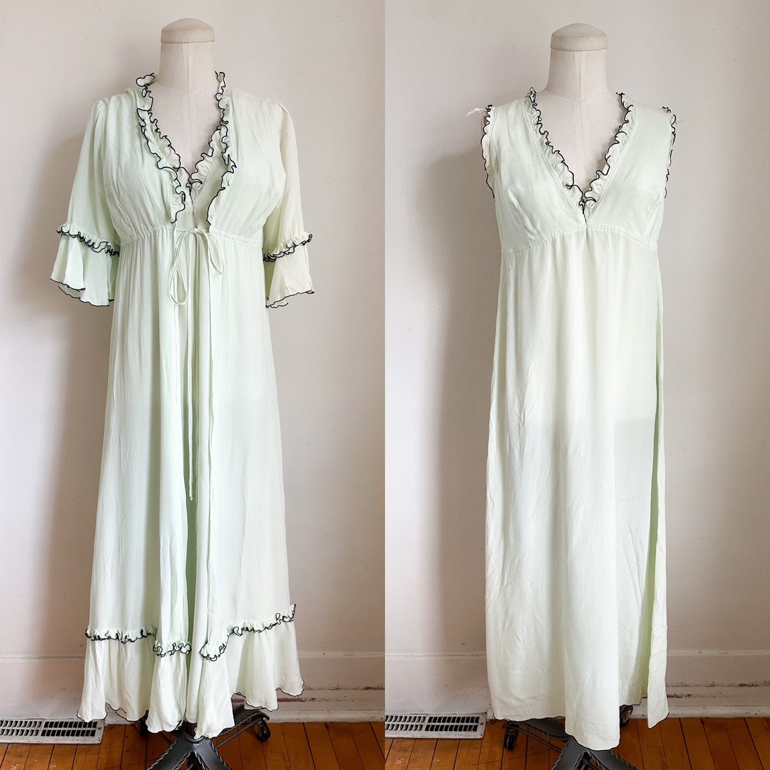 Vintage 1960s Pale Green French Silk Peignoir Set / XS - Etsy