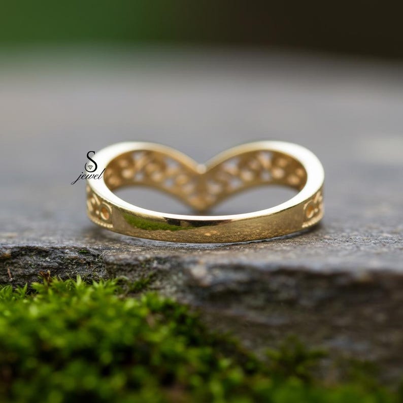 14K Gold Vintage Art Deco V Shape Band, Chevron Engagement Ring ...