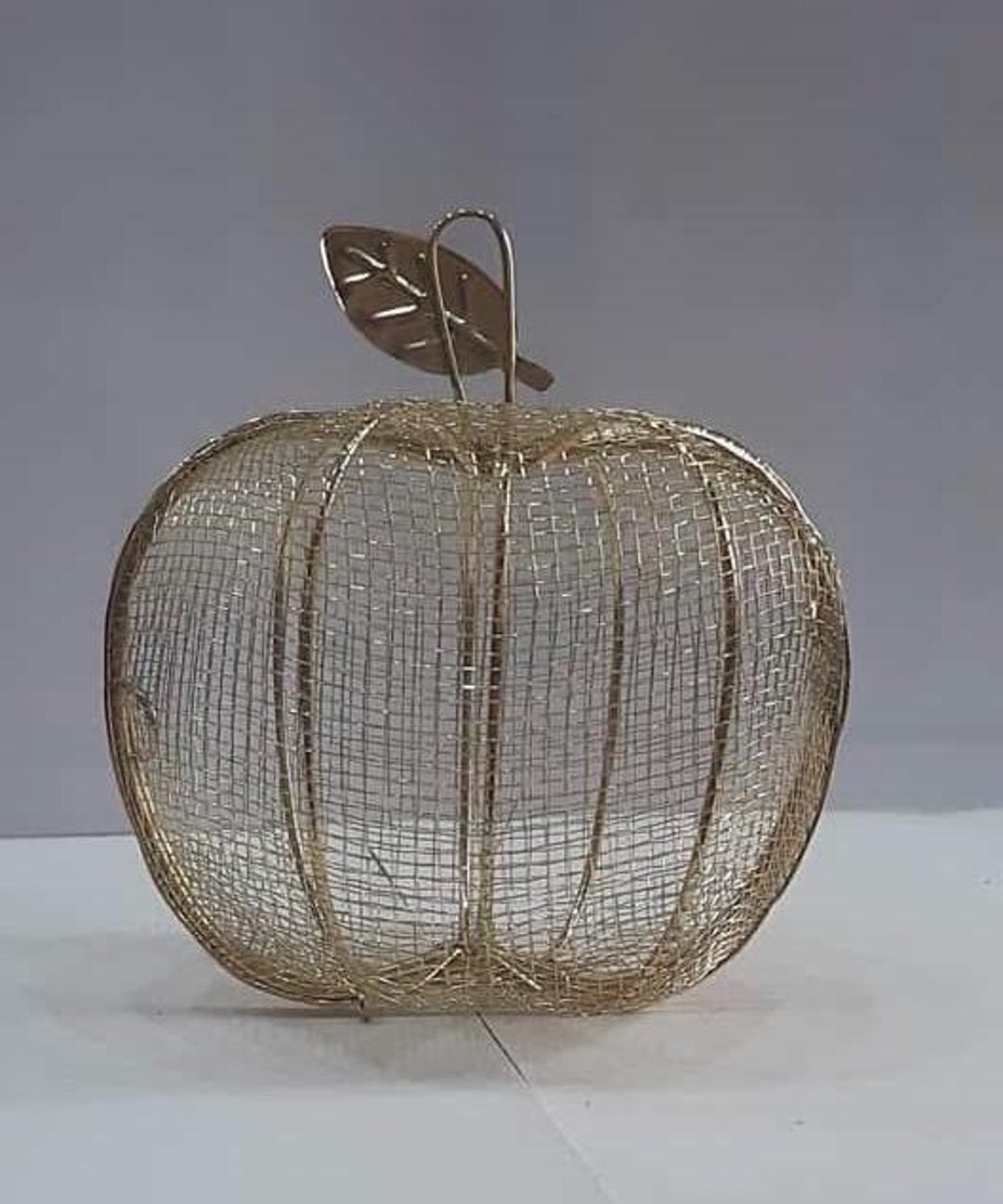 Golden Apple Mesh Gift Boxes | Wire Fruit Shaped Favors | Wedding Bid ...