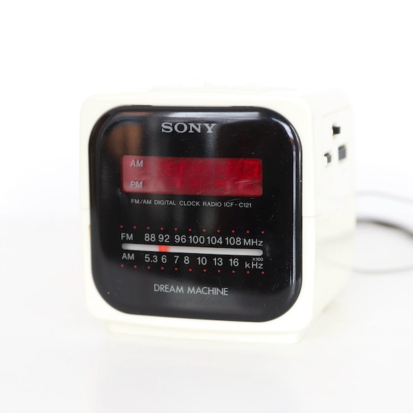 Vintage Bedside Radio - Etsy