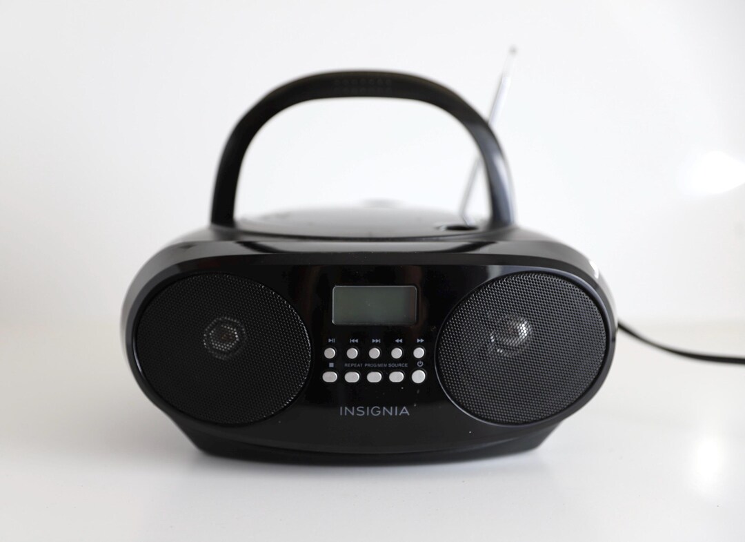 Vintage 1990s Cd/radio Insignia Brand BOOMBOX Guaranteed to Make Your ...