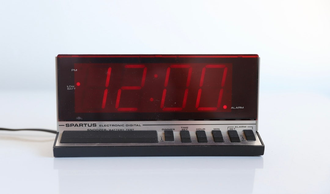 Vintage 1960s COLOR BLOCK Grey/cream Alarm Clock Sony Style Dream ...