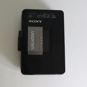 Vintage 1980s Sony BLACK Walkman / Discman Tape Deck Player RADIO Only ...